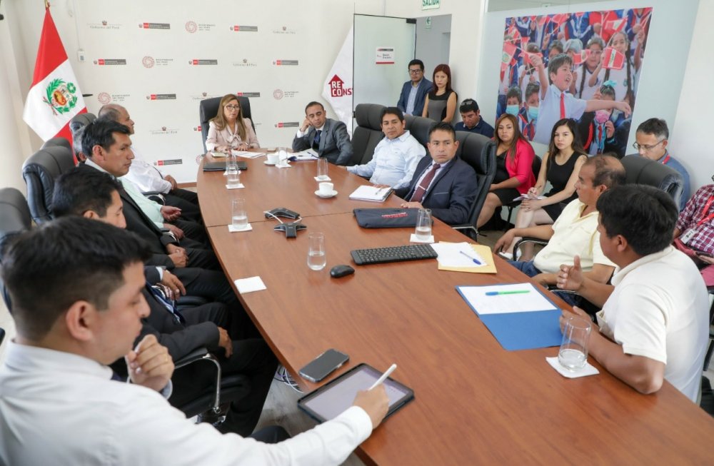 Rosmary Cornejo Valdivia sostuvo reunión con el gobernador regional de Áncash, Fabián Noriega ...
