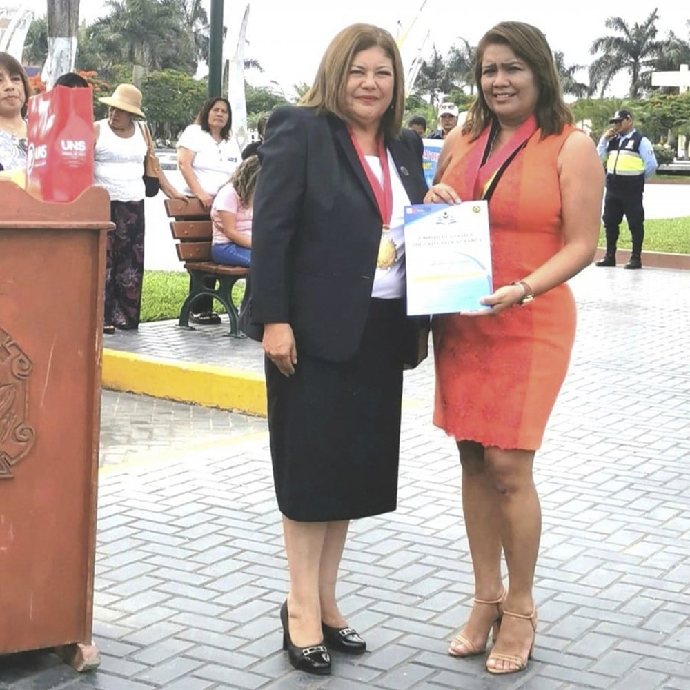 UGEL Santa reconoce a la UCV por su aporte al desarrollo de la ...